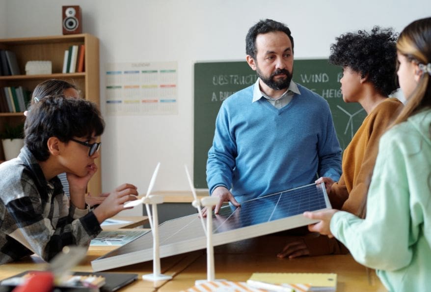 Renewable Energy Projects for Students to Explore - New Youth ...
